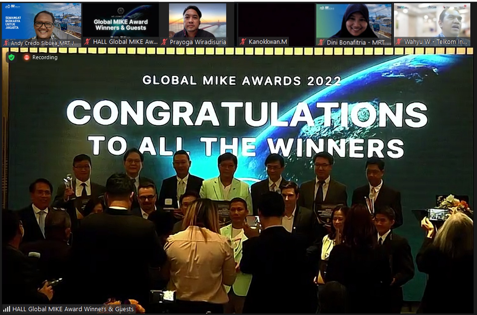 PT MRT Jakarta (Perseroda) Raih Lima Penghargaan Tingkat Nasional Top GRC Awards 2022 | MRT Jakarta